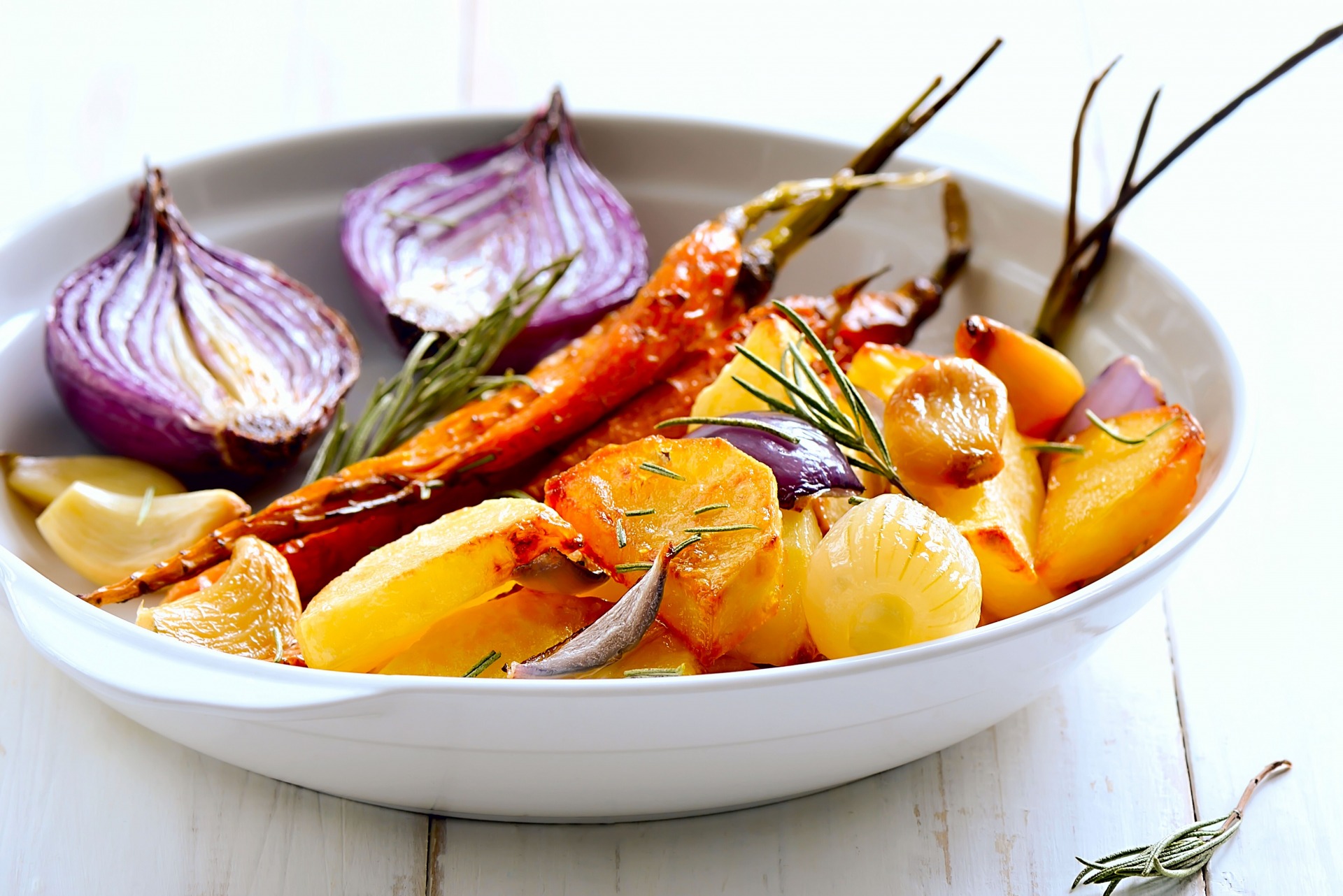 Vegetable Roasting Times (For the Perfect Golden Crisp Veggies) - Glow ...